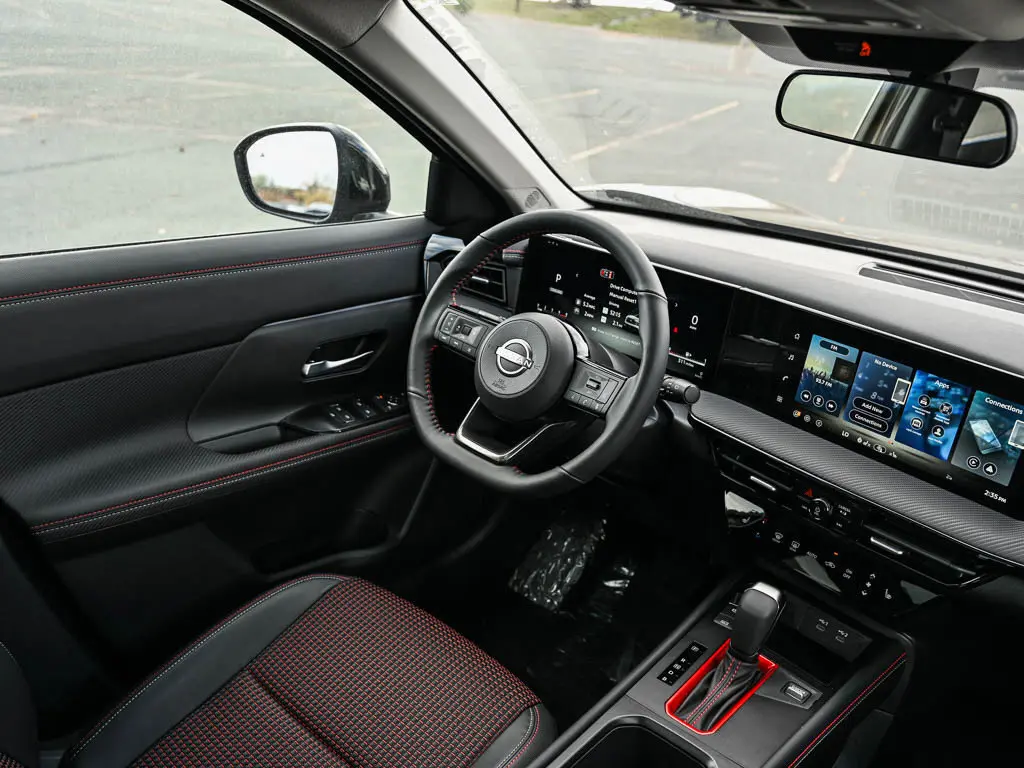 New 2026 Nissan® Kicks Premium Cold Weather at Walser Nissan Burnsville | Car Guy Concierge