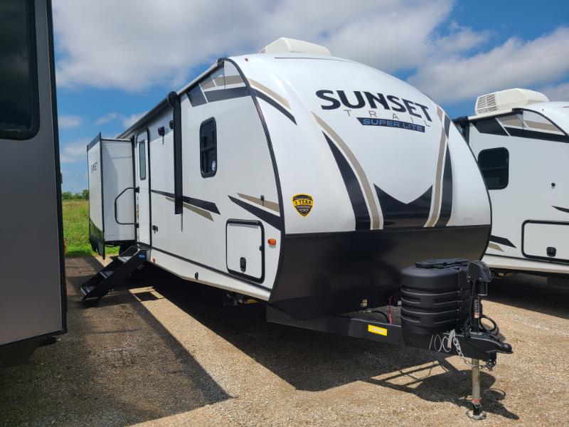 New 2024 Crossroads® Sunset Trail Super Lite 331BH at Kunes RV of Fox ...