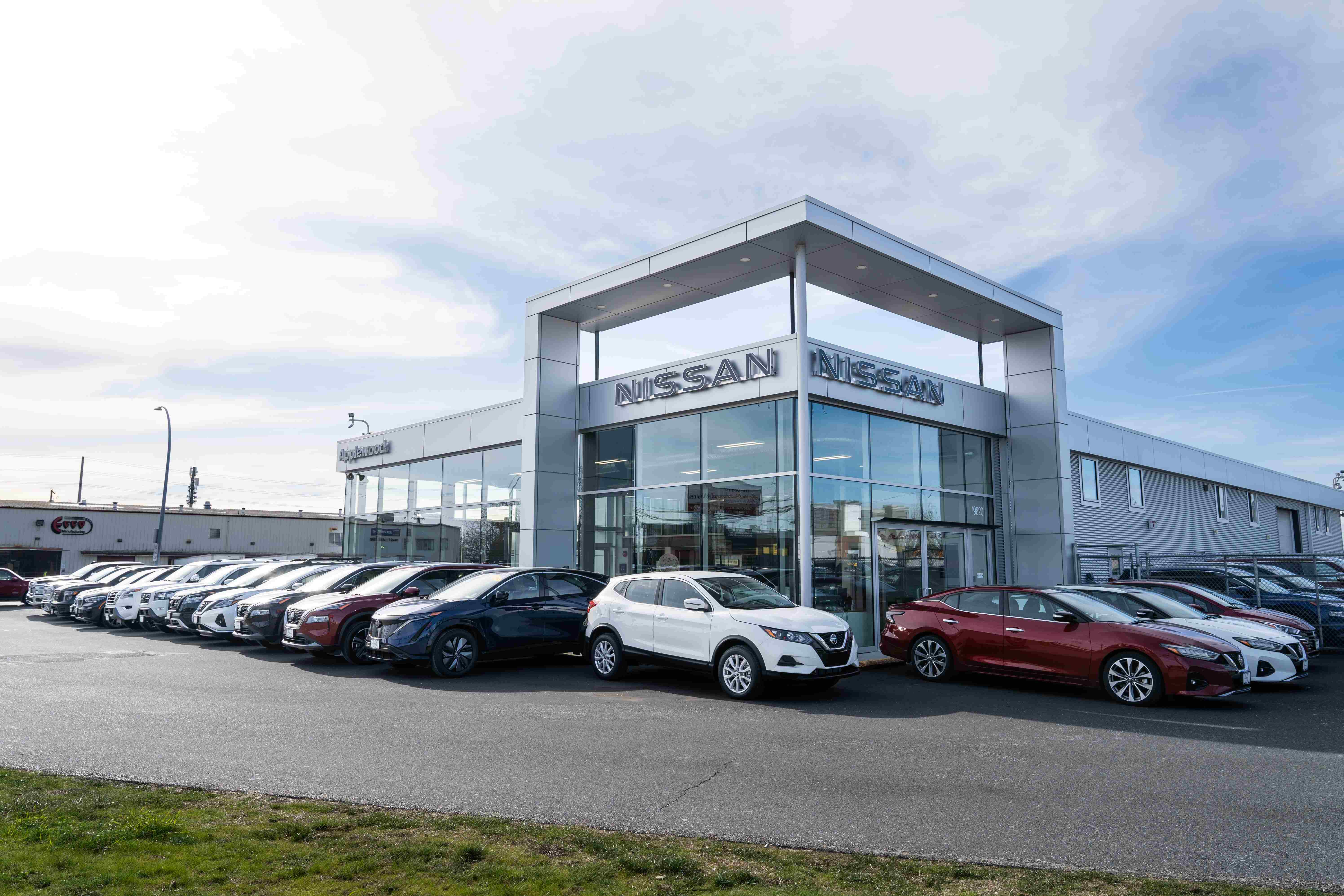 Expert Nissan Service Department at Applewood Auto Group - Quality ...